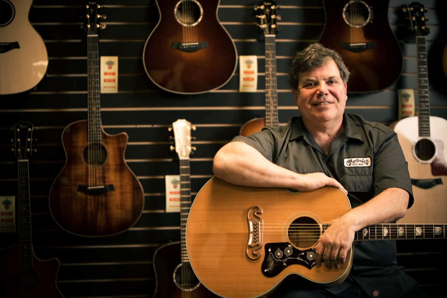 Strumming up a community: HARRY'S GUITAR SHOP - WALTER Magazine