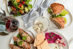 30+ Raleigh Restaurants with Outdoor Seating