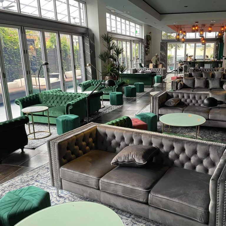 30 Cozy Triangle Bars & Restaurants for Fall and Winter - WALTER Magazine