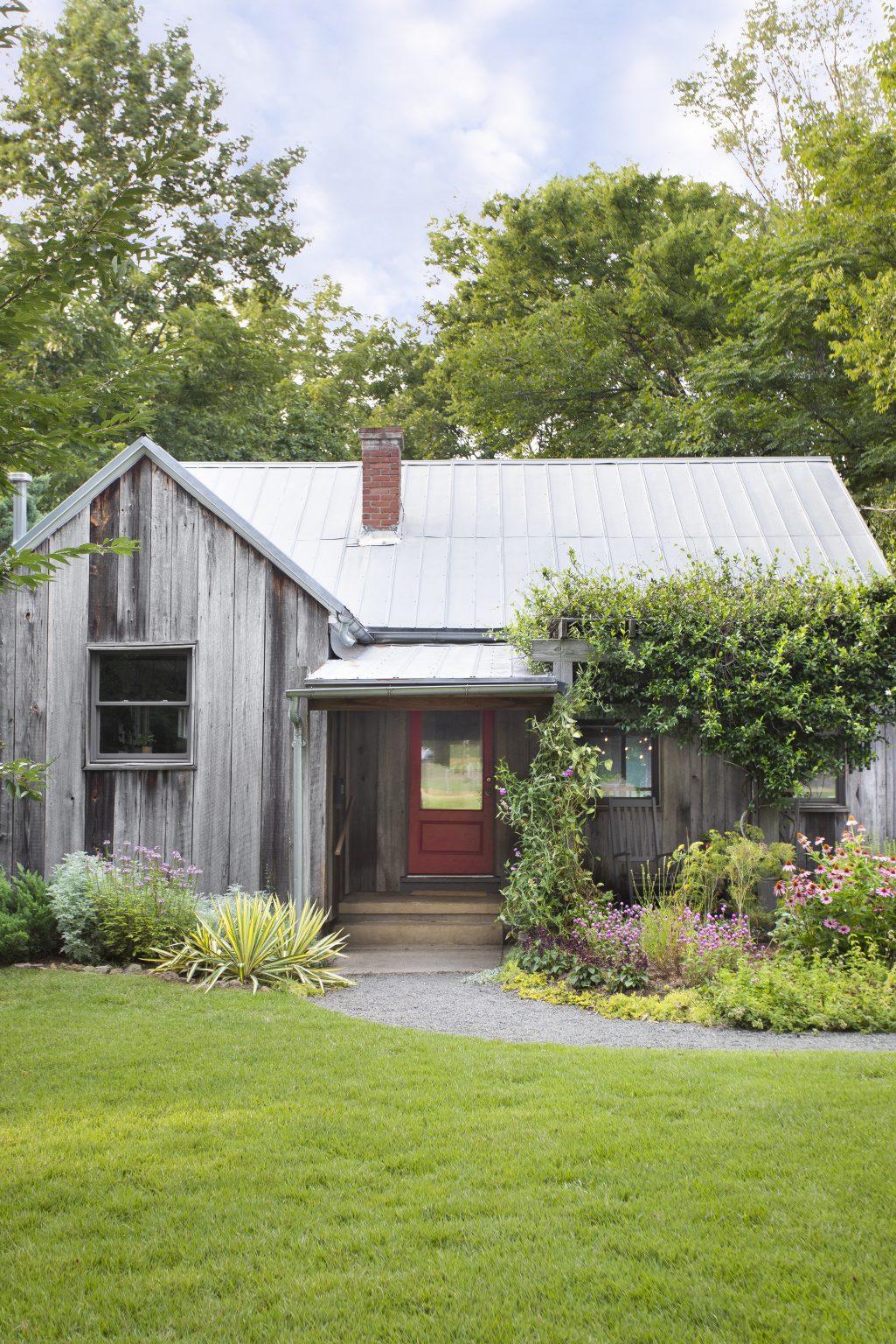 Creative Pursuits: An Airy, Handmade Home in Capitol Heights - WALTER ...