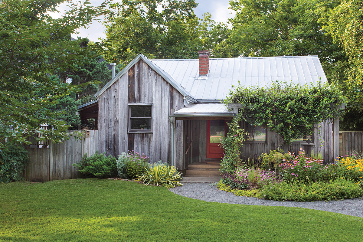 Creative Pursuits: An Airy, Handmade Home in Capitol Heights - WALTER ...